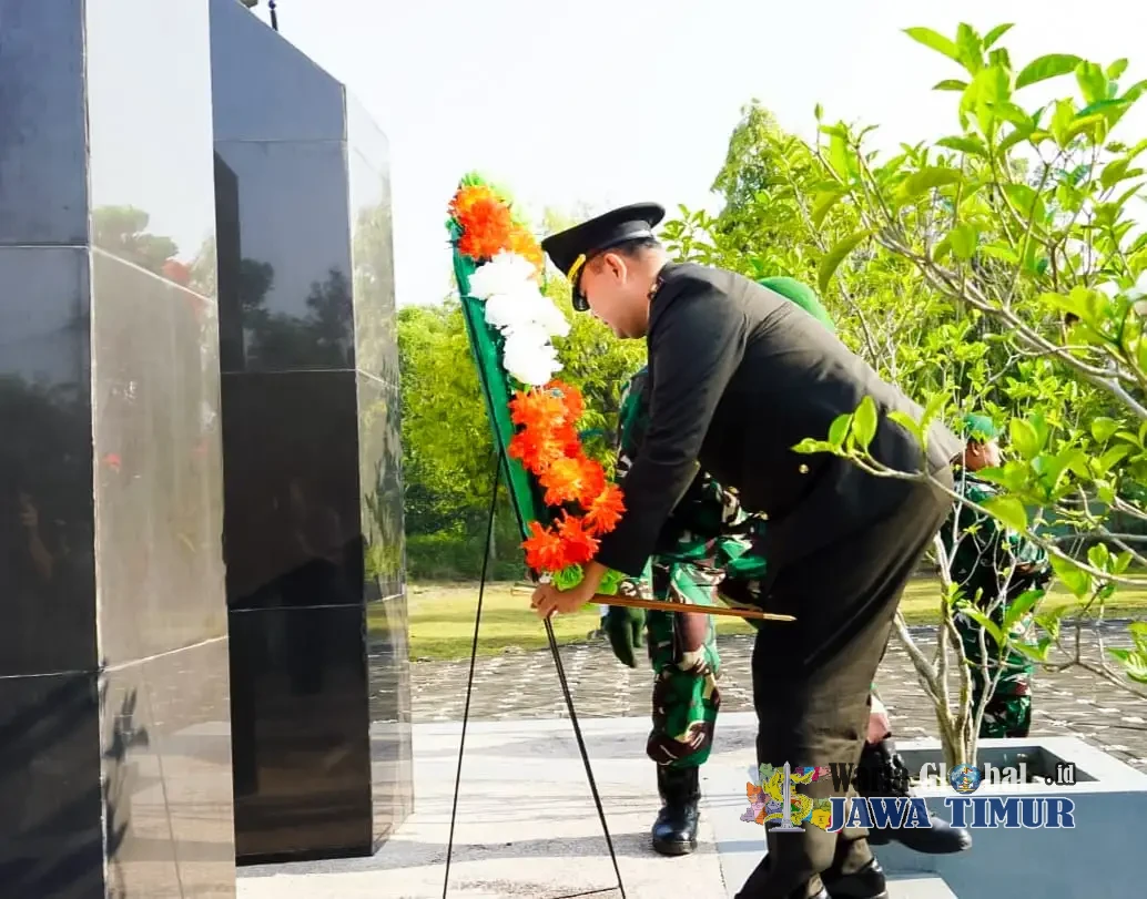Jelang Hari Juang TNI Angkatan Darat, Kodim Bojonegoro Ziarah dan Tabur ...